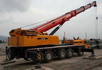 Equipment :: Telescopic Cranes